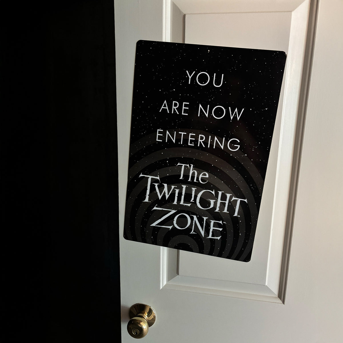 Twilight Zone Metal Sign – Trick Or Treat Studios